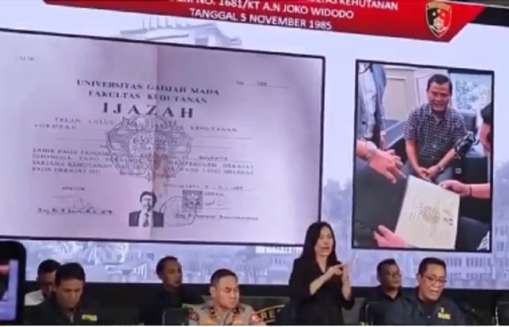 Bareskrim Nyatakan Ijazah Jokowi Asli, Dokter Tifa: Kapan Kita Bisa Lihat Ijazah Itu ...